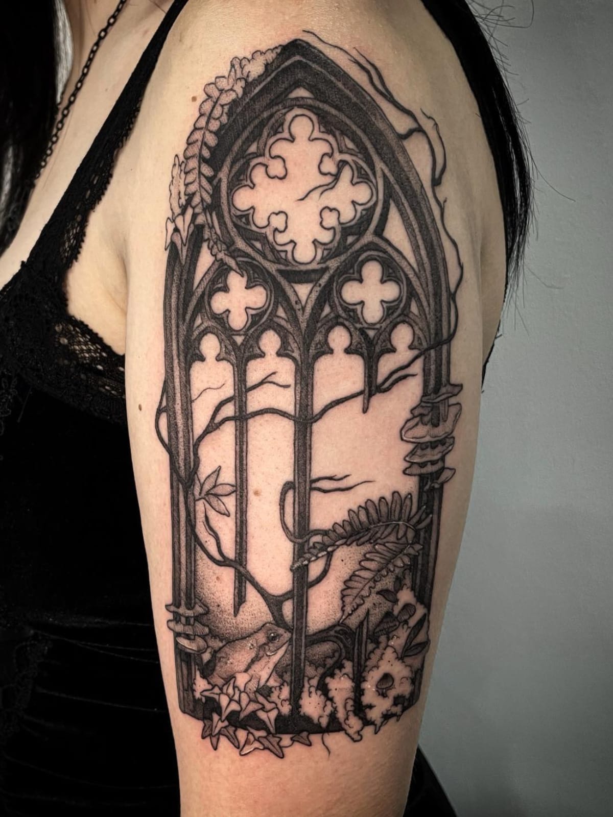Dark and Divine: Exploring Gothic Tattoo Ideas for the Bold and Enigmatic - WomenSew